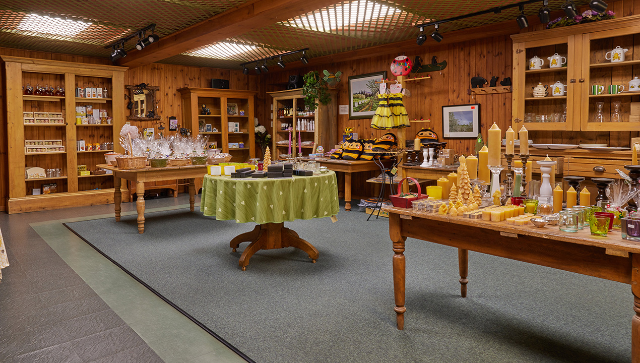 Step into a giant beehive at Miellerie Lune de Miel! — Enjoy summer in ...